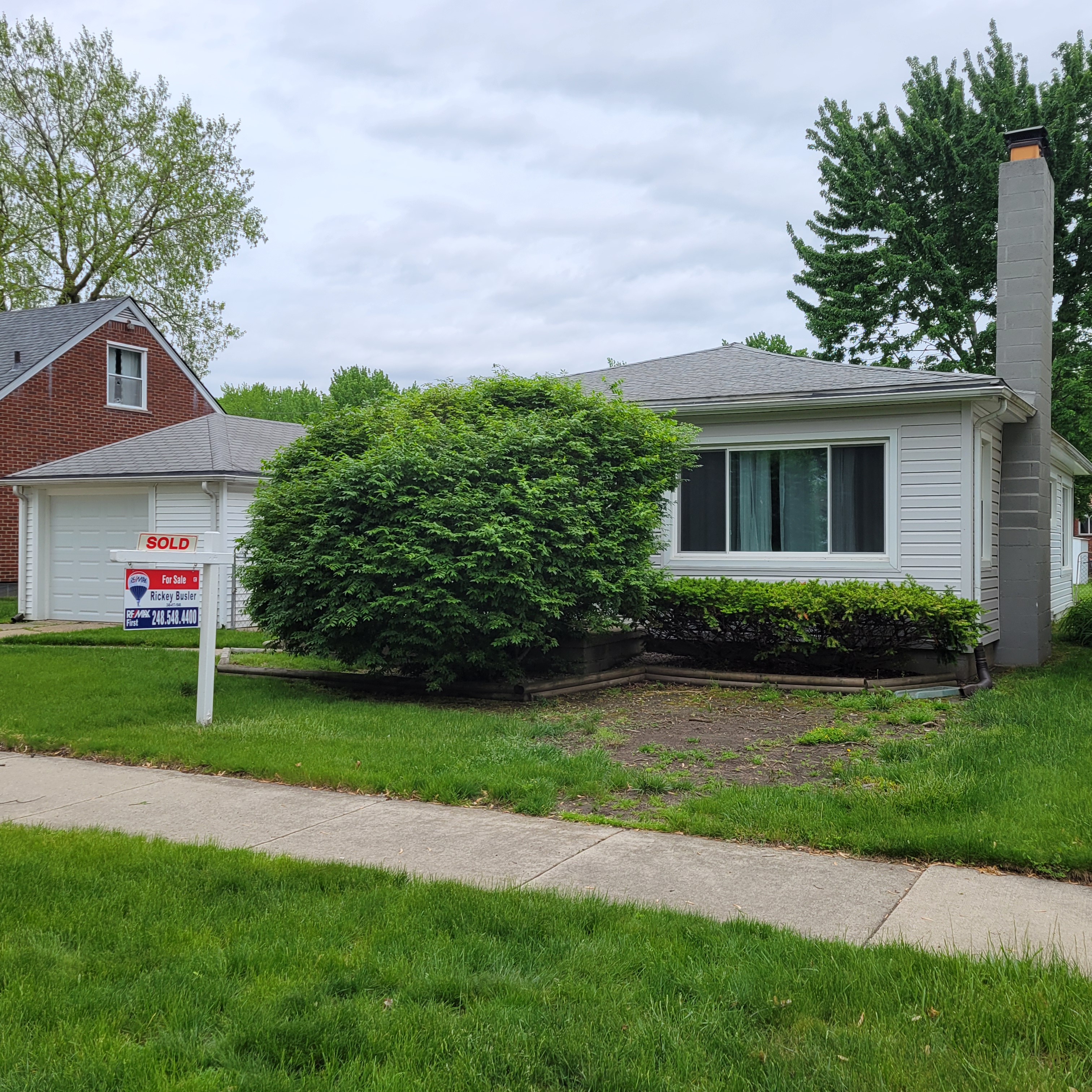 SOLD - 25208 Comfort Street in Center Line, 48015!! MLS #50200393 ...